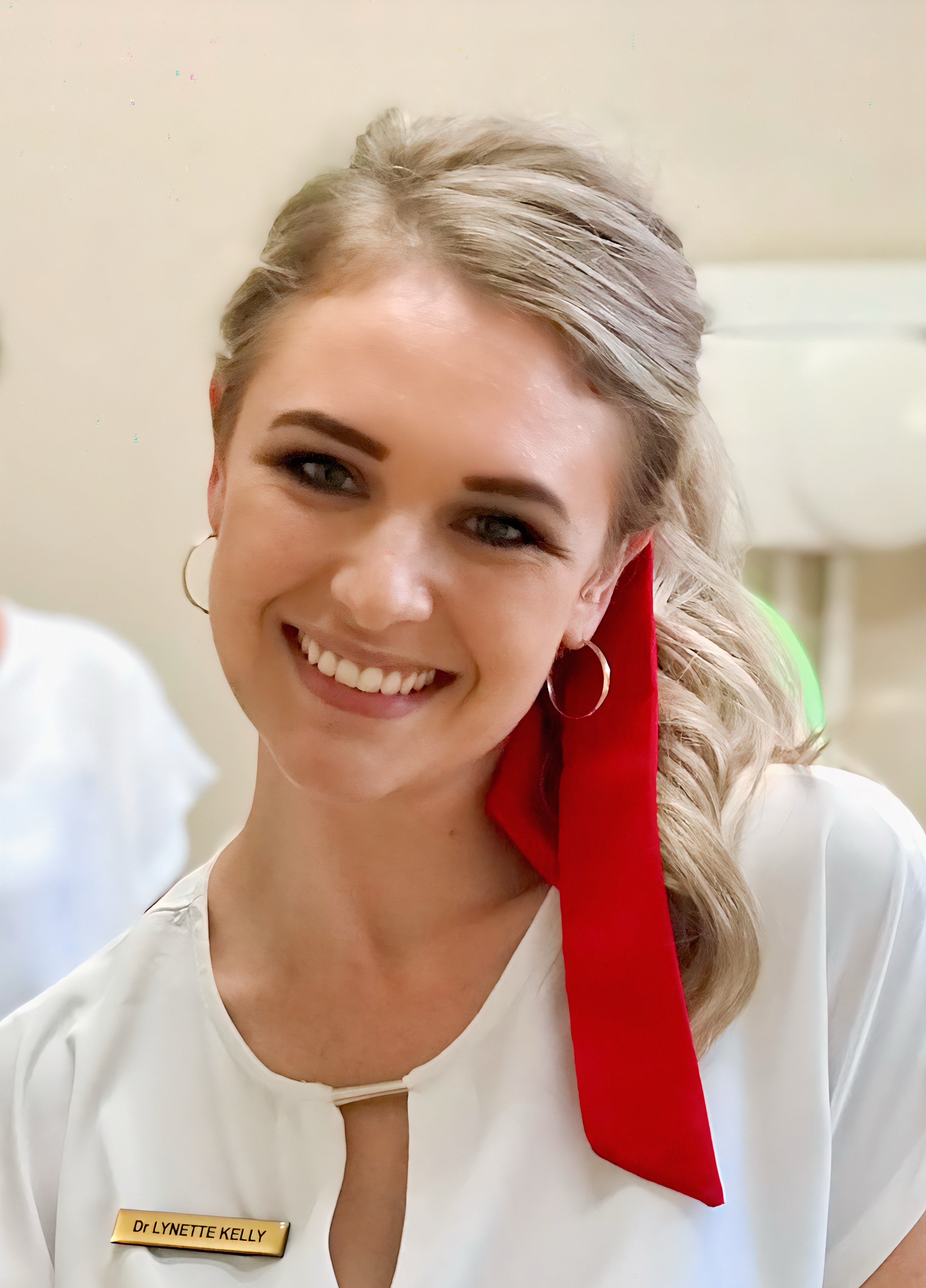 Dr Lynette Kelly | Totally Smiles